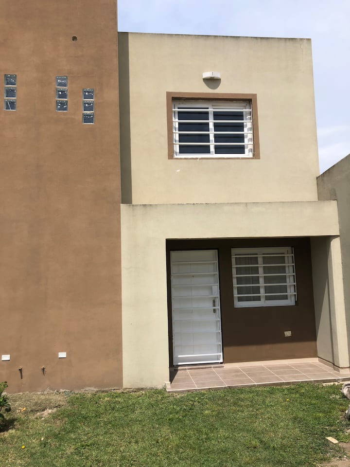 Duplex En Necochea - Necochea