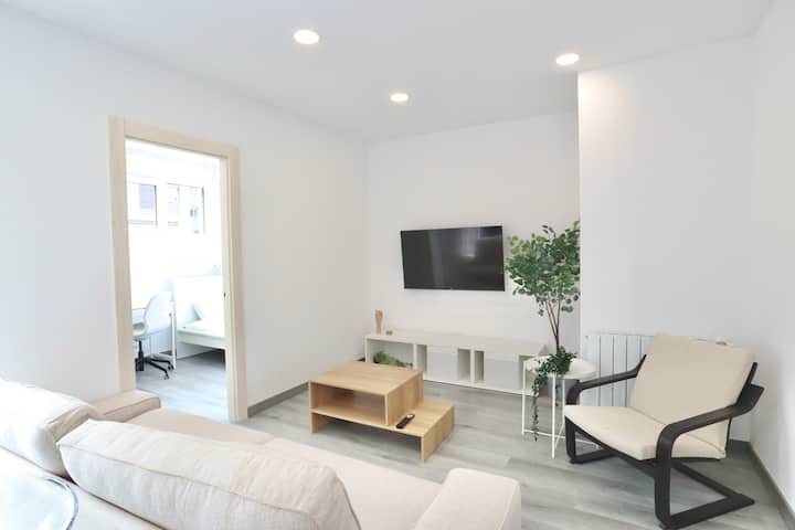 Amplio Apartamento En Santander - Santander