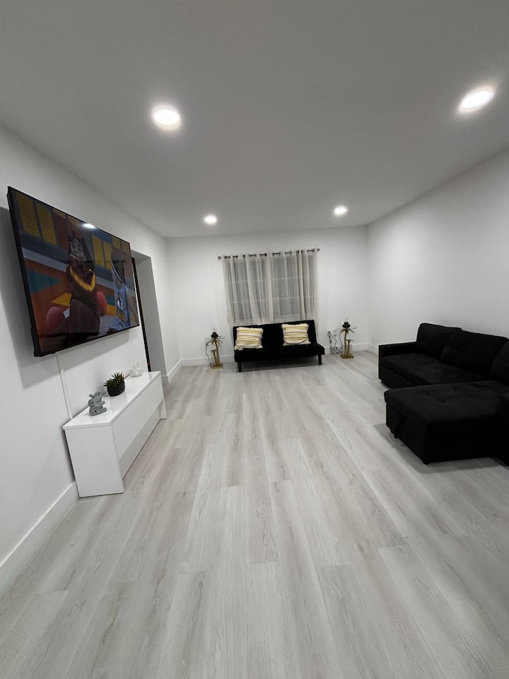 Home Away From Home - Miami Gardens, FL