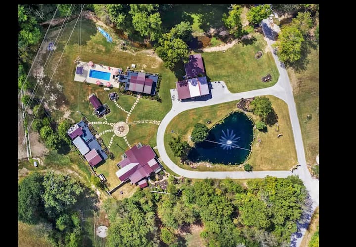 Wildcat Creek Getaway - Lake Wedington, Fayetteville