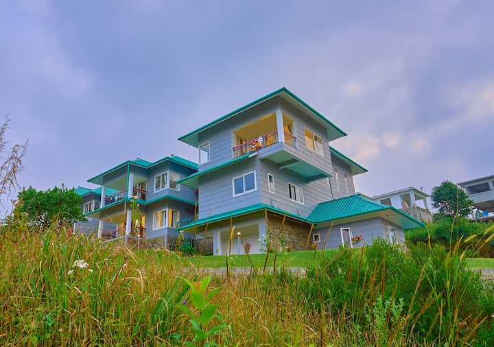 Entire 6 Room Mountain Facing Villa In Vagamon - Vagamon