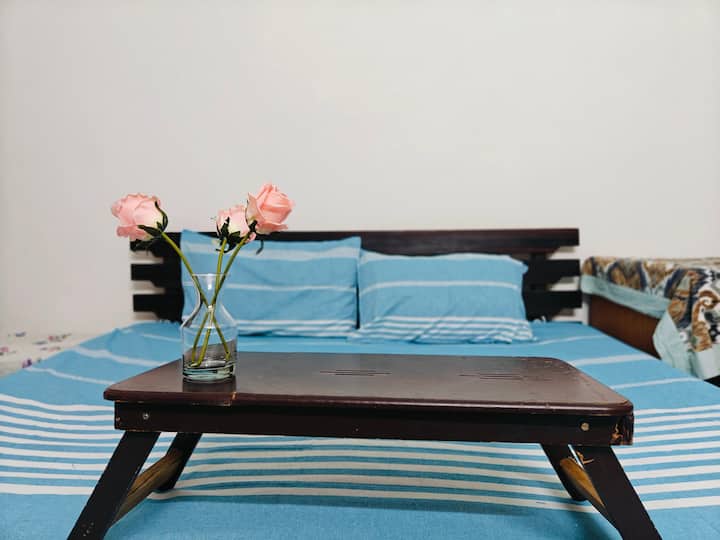 1386 At Cr Park- Spacious Home In The Green Suburb - New Delhi