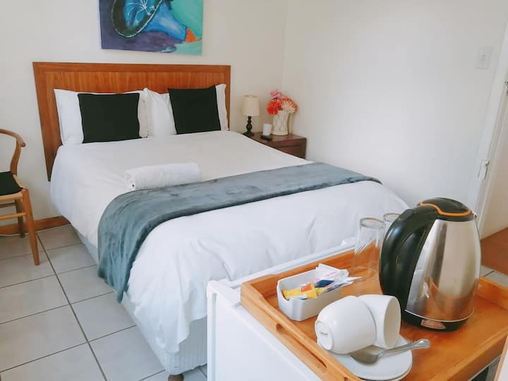 Steps Guest House - Port Elizabeth