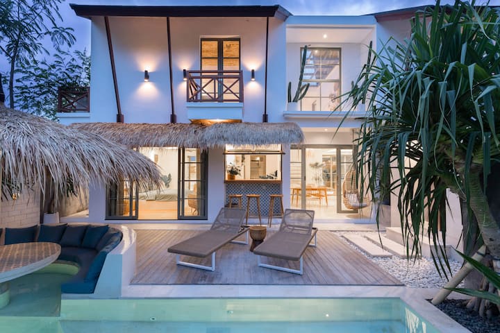 Villa Aluna : 3br Villa In Parerenan, Canggu. - Canggu