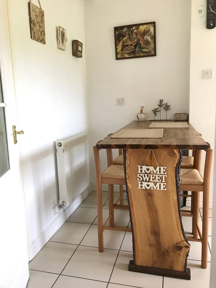 Chai & Charpai - A Cozy Indian Cottage Stay - Bromsgrove