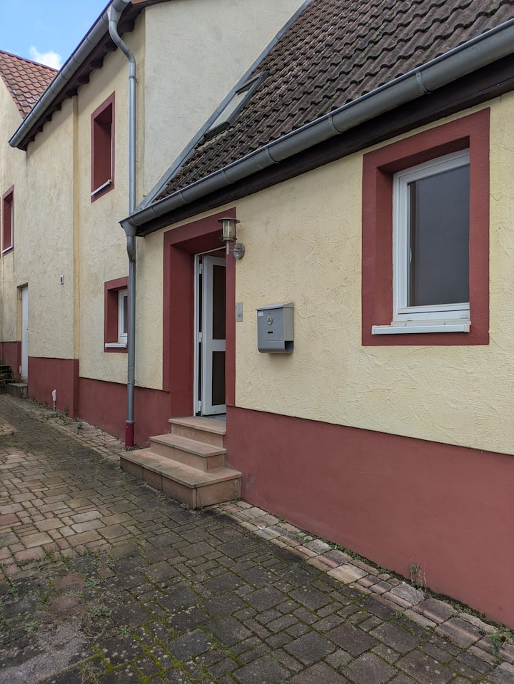 Ferienwohnung "Zum Weißen Kreuz" - Leinsweiler