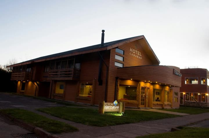 Desayuno/piscina/wifi/parking/aire Acond/frigobar - Pucón