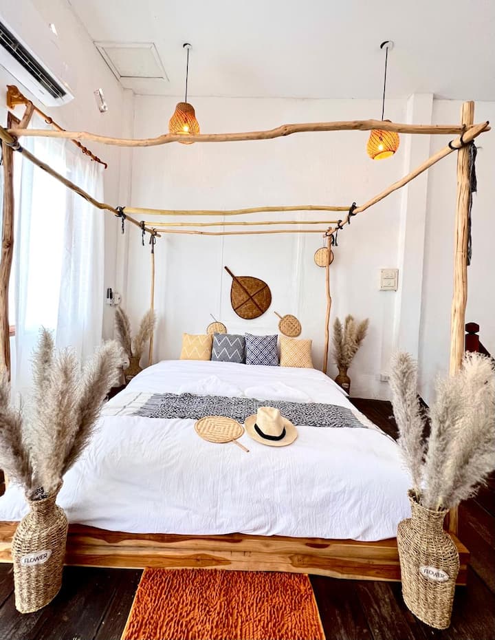 4-bed Family Style Home Located In Downtown Unesco - Luang Prabang