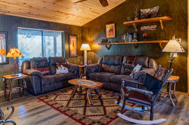 Tranquil Quiet Get-away Cabin - Show Low, AZ