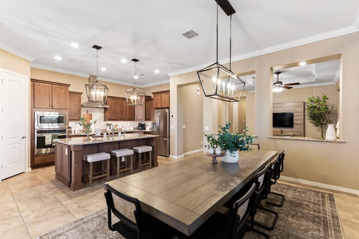 Stylish & Private+heated Pool+putting Green - ギルバート, AZ