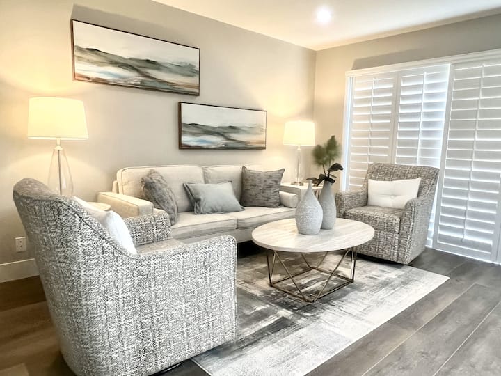 Suite Hideaway - Orange, CA