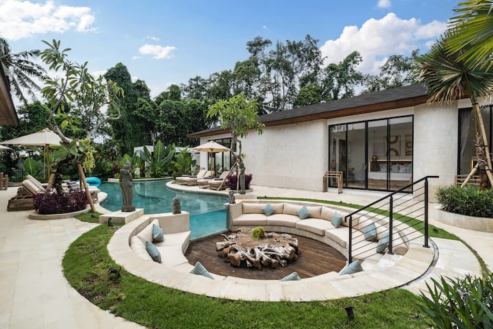 Villa Cattleya :6br W/infinity Pool & Spa In Ubud - Bali