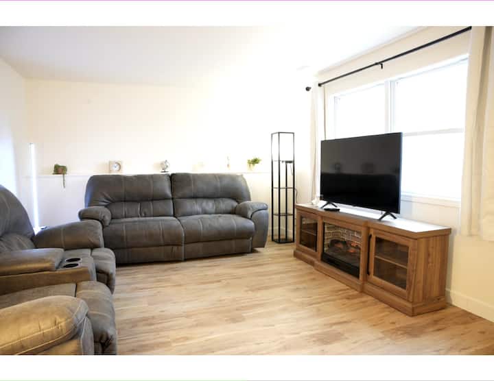 Modern Apt In Heart Of Dubuque - Dubuque, IA
