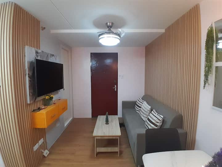 Vast Space In The City - Navotas