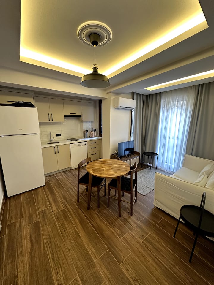 4-cozy Apartment In New Building - Fatih
