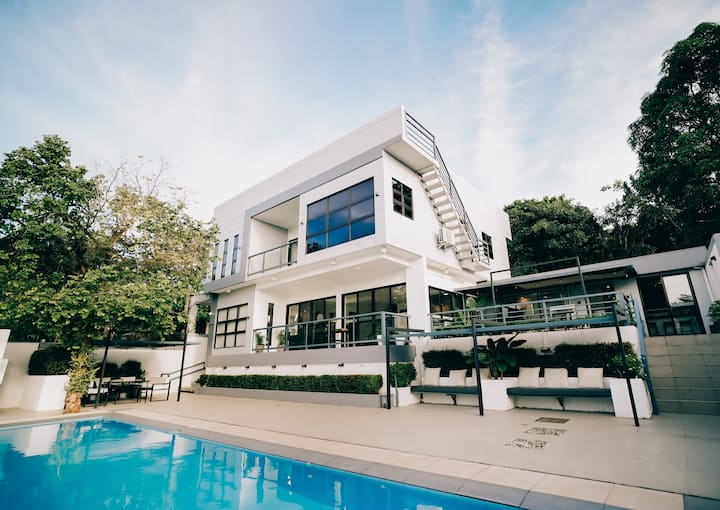 Tobi's Escape - Antipolo