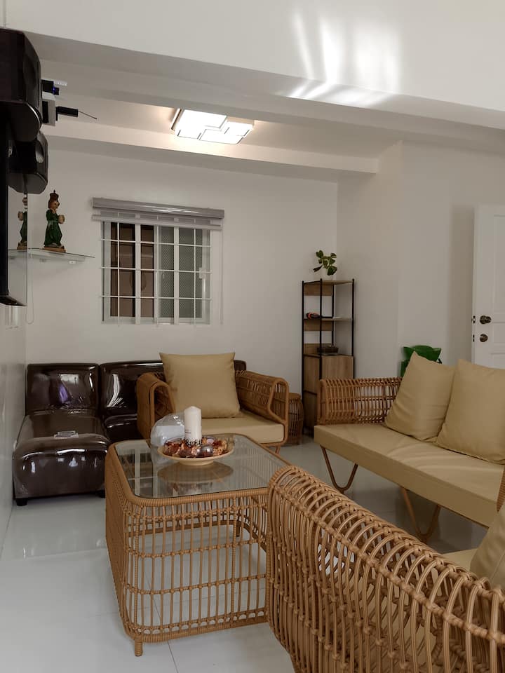 Montalban Villa - Dasmariñas