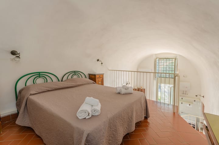 Mono Con Soppalco In Agriturismo - Mattinata