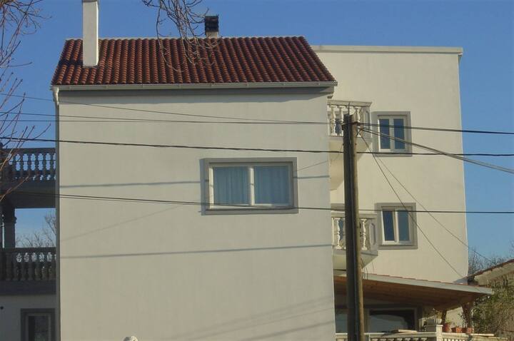 Simple 3-room Apartment - Fiume (Croazia)
