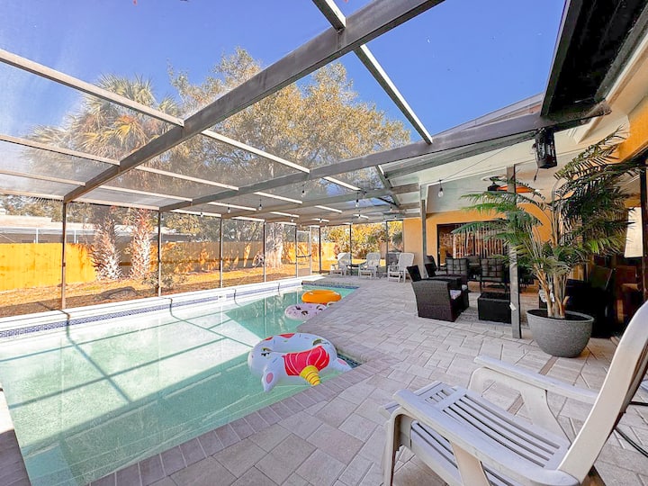 Dream Home W Pebbletec Pool - Dunedin, FL