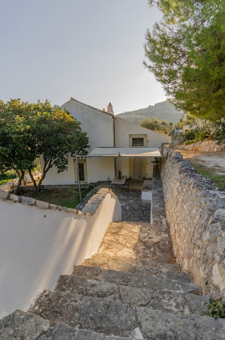 Casa Bianca Vista Mare In Agriturismo Sul Gargano - Mattinata