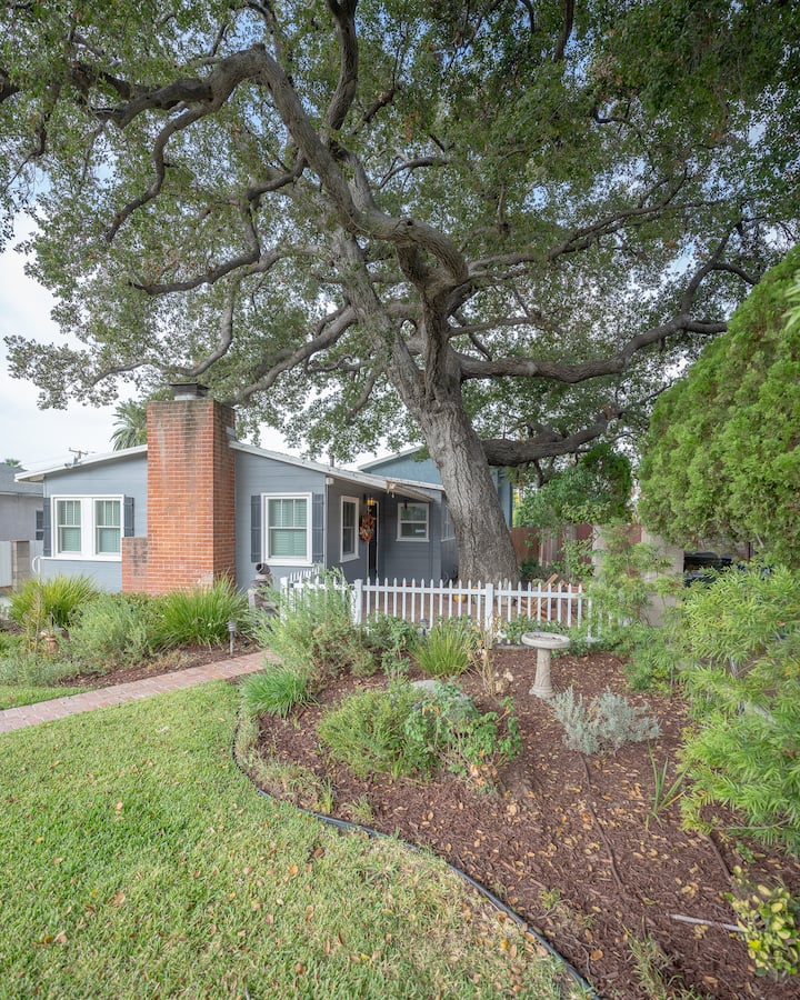 Peaceful Cottage Home W/ 3b2b In Monrovia - Monrovia, CA