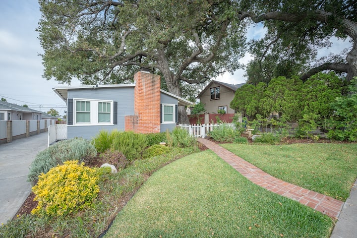 Peaceful Cottage Home W/ 3b2b - Monrovia, CA