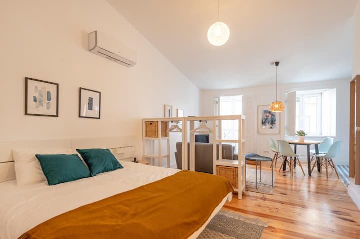 St Christopher 3 - Alfama