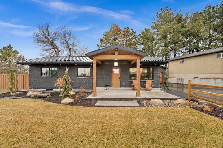 Cottonwood Pines Lodge - Sandy, UT