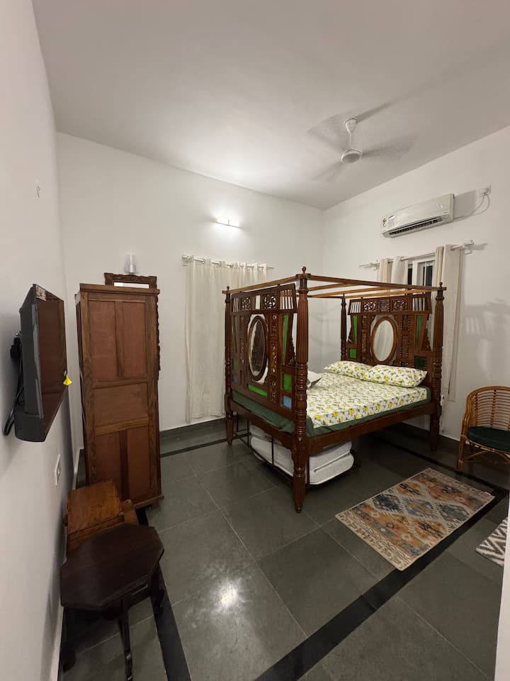 Private Room In The First House - Karaikal