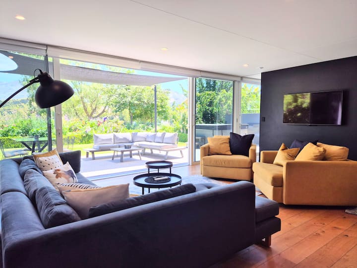 Hayes Lake Cottage - Arrowtown