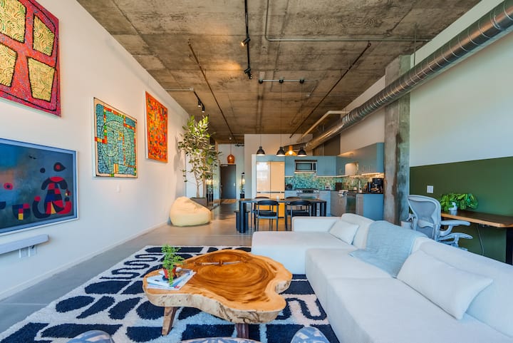Stunning Loft In Arts District Pool+office+parking - Los Angeles, CA