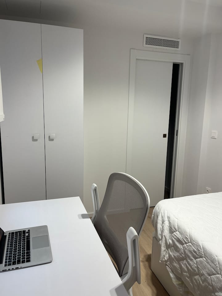 Habitacion Piso Reformado. - Elche