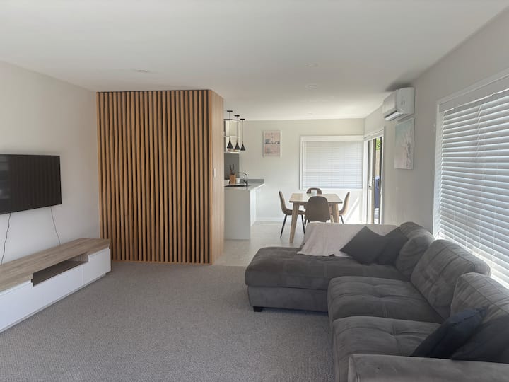 Beach Living - Tauranga