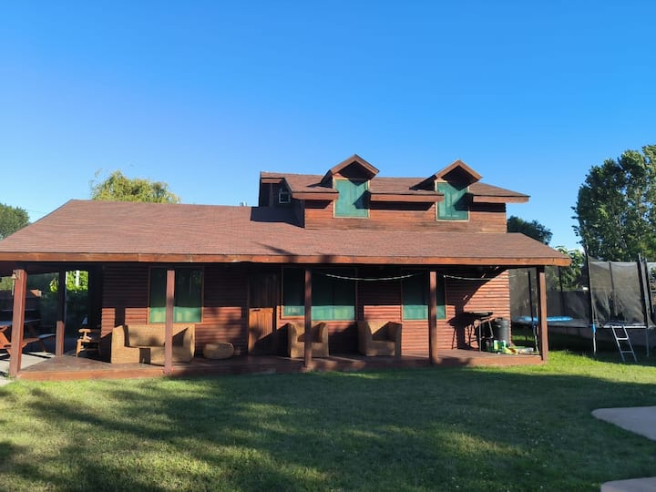 Casa Con Piscina Privada Y Aire Acondicionado - Quillón