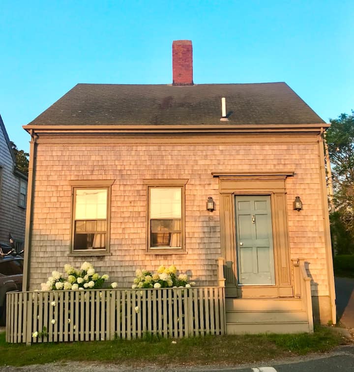 Beautiful 3-bedroom House In Nantucket - Nantucket, MA