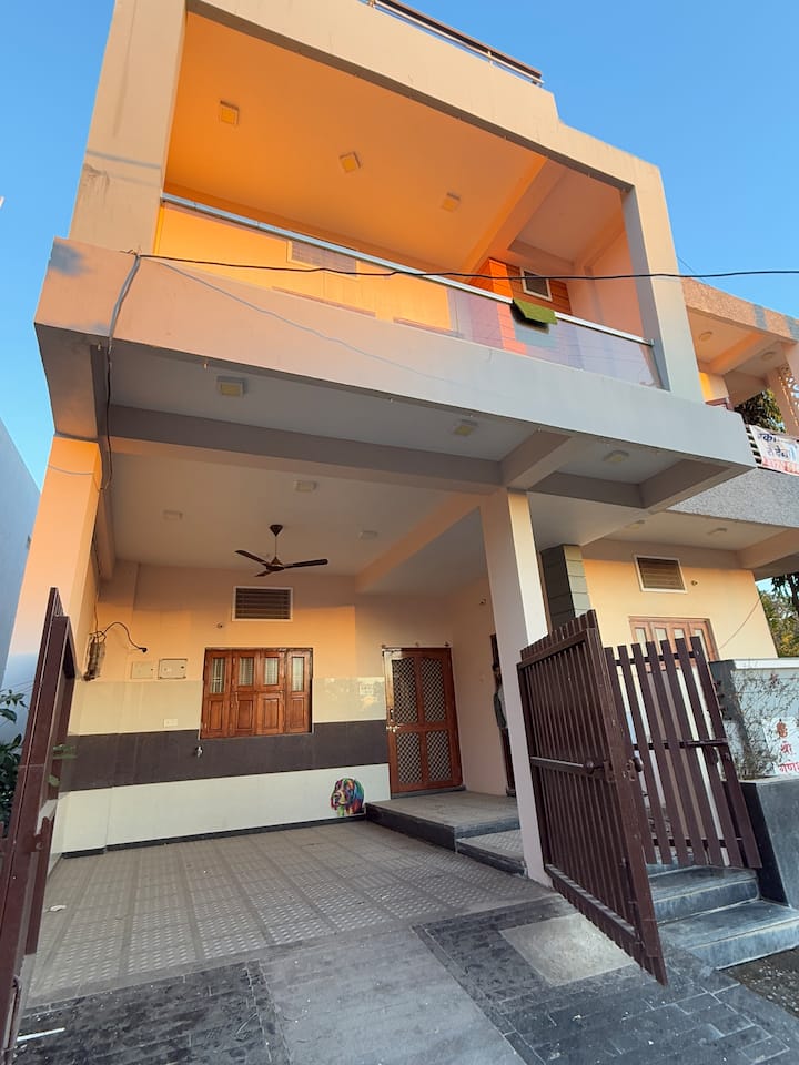 Relax At Our 2bhk House In Maheshwar - Maheshwar