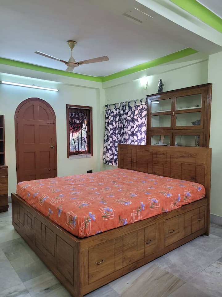 4 Bedroom 3 Bathroom Fully Ac Pvt Upto 14 People - 캘커타