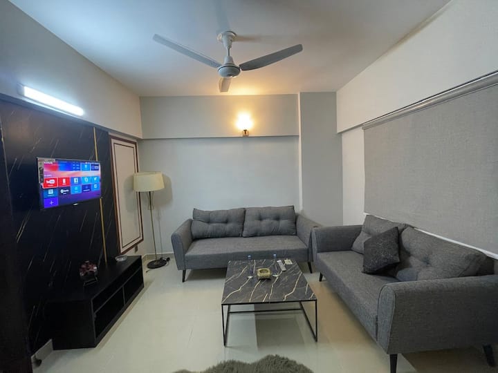 2 Ac Bedrooms  + Dd  Modern And Cozy Apt - Karachi