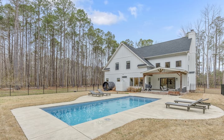 Farmhouse Retreat-pool, Sauna, 10 Min To Beach - Virginia Beach, VA