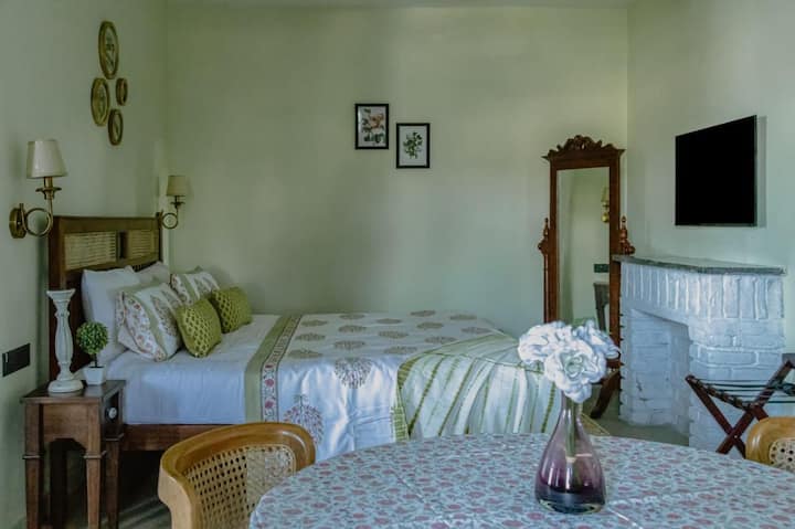 One Bhk Apartment In Mussoorie Near Mall Road - Mussoorie