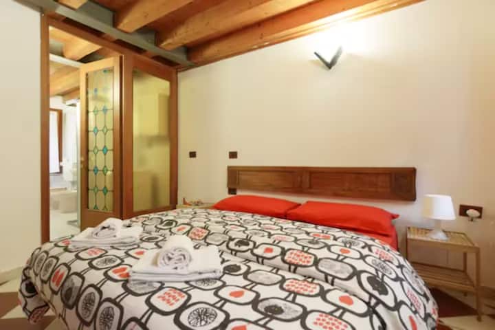 Calle Dei Ormesini - Veneza