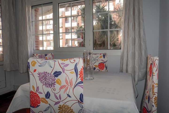 Apartamento Con Piscina A 100 M De La Playa - Castro Urdiales