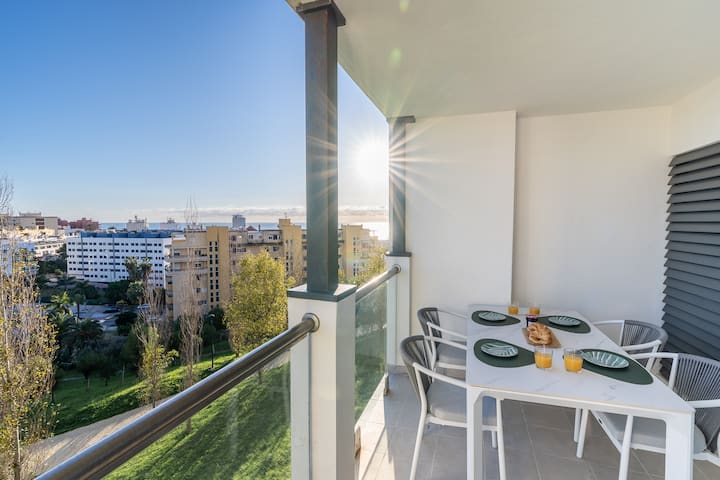 Stylish Flat In Perfect Location - Estepona