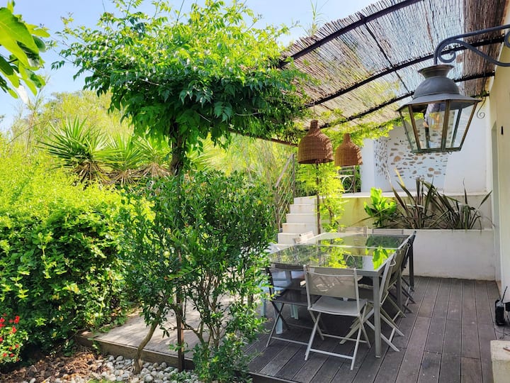 Charmante Maison De Hameau Avec Piscine Chauffée - Hyères