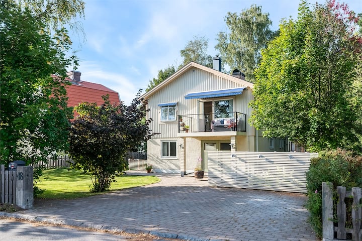 Bright House With A Garden - Stockholm