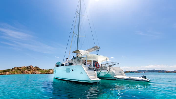 Cabina E Bagno Su Catamarano - Golfo Aranci