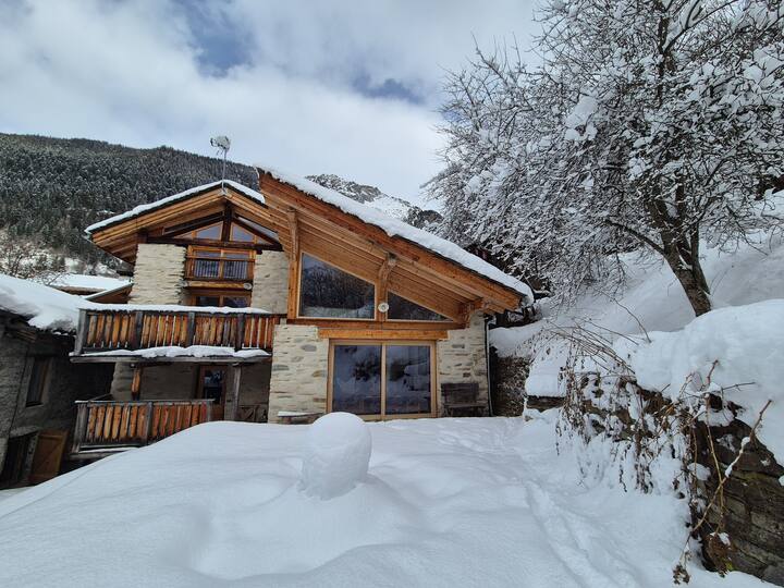Magnifique Chalet - Proche Domaine St Foy - La Thuile