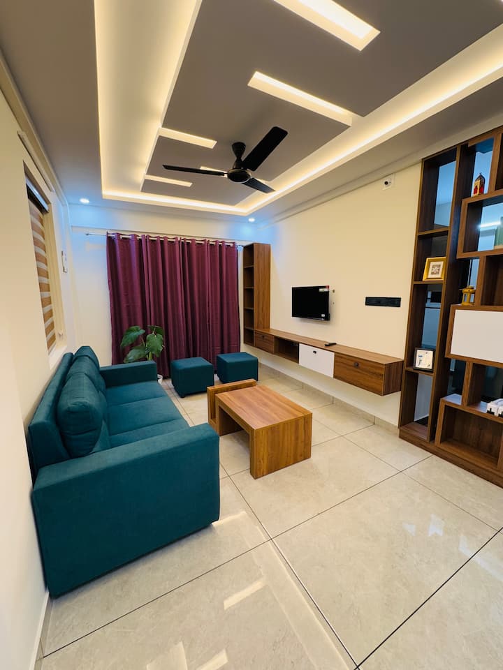 2bhk Service Flat At Kowdiar - Thiruvananthapuram