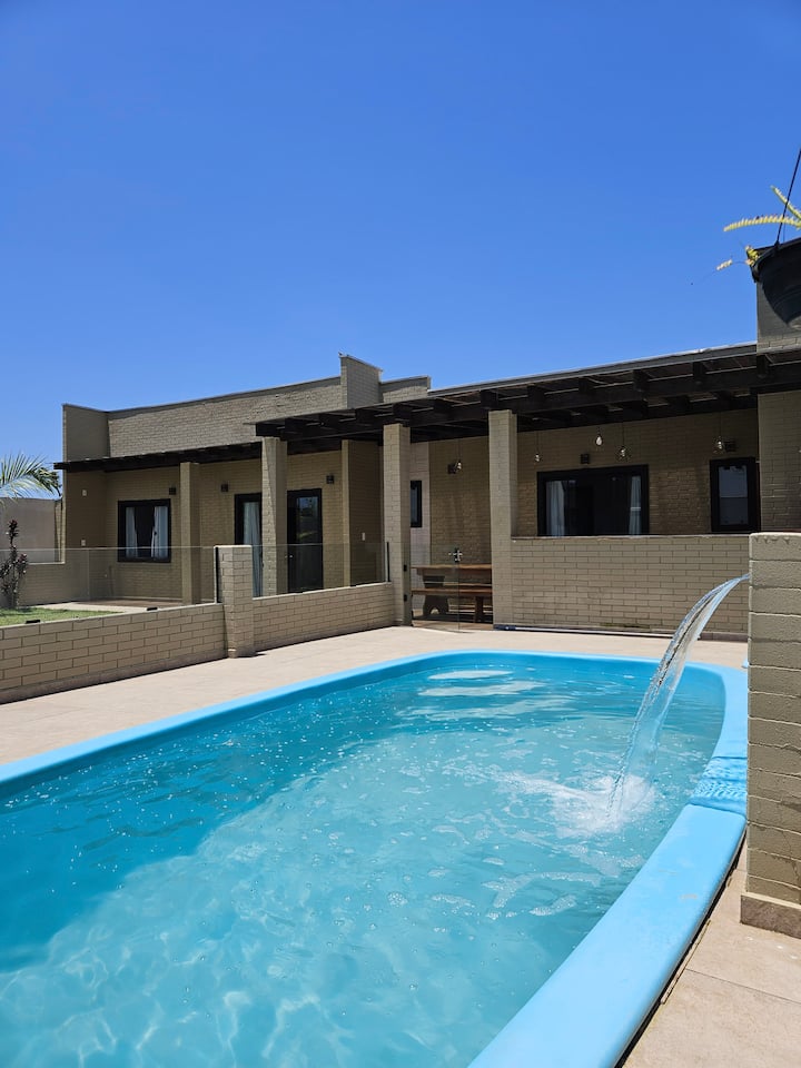 Casa Com Piscina Em Itapoá - Itapoá